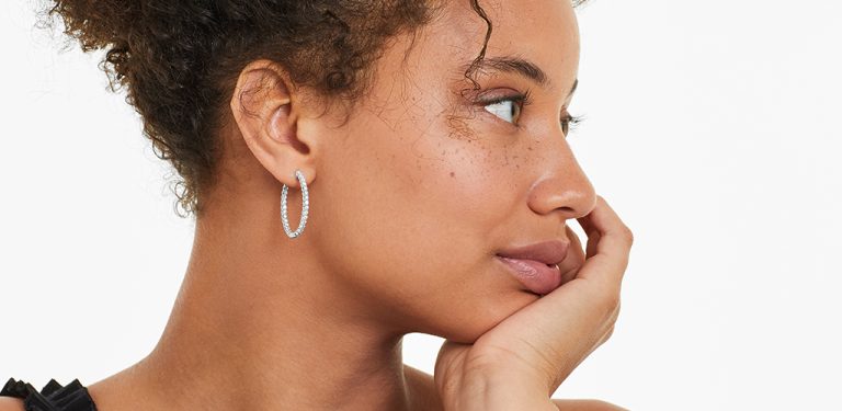 Your Guide To Hoop Earrings Styles & Sizes - James Allen's Blog
